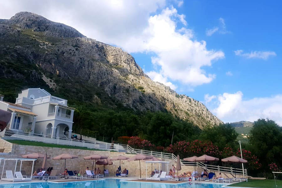 Golden Mare Barbati | Going Luxury